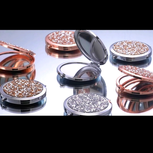 Other | Magnifying Diamond Mirror Cosmetic Compact | Poshmark